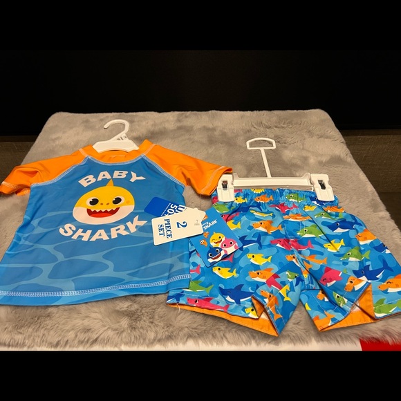 Nickelodeon | Swim | Nwt Nickelodeon Baby Shark Rash Guard Set | Poshmark